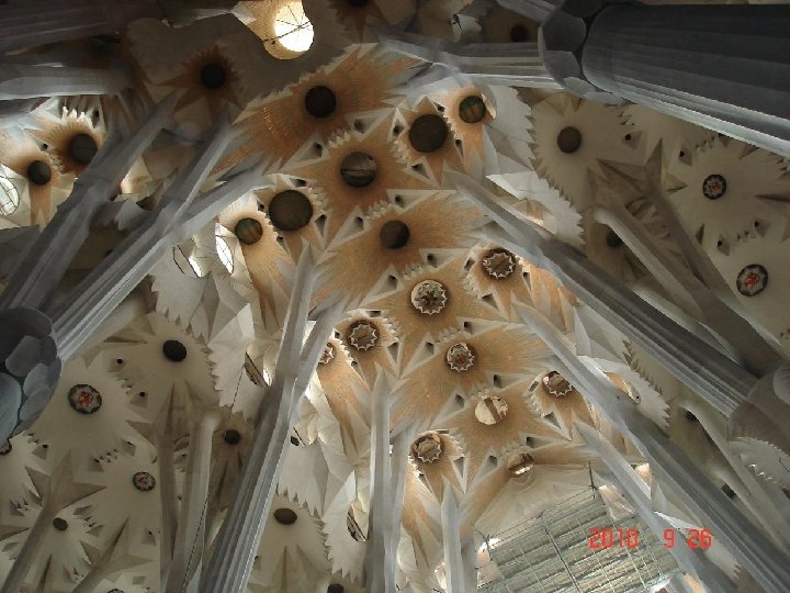 Antoni Gaudi en catalan Antoni Gaud i Cornet