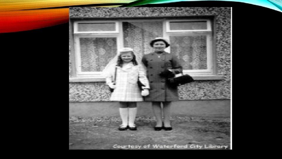 CLOTHES IN THE PAST History The clothes worn