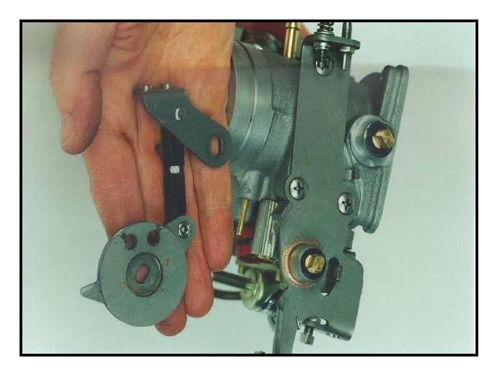 Das Kraftstoffsystem des ROTAX V 990 Motors Kraftstoffpumpe