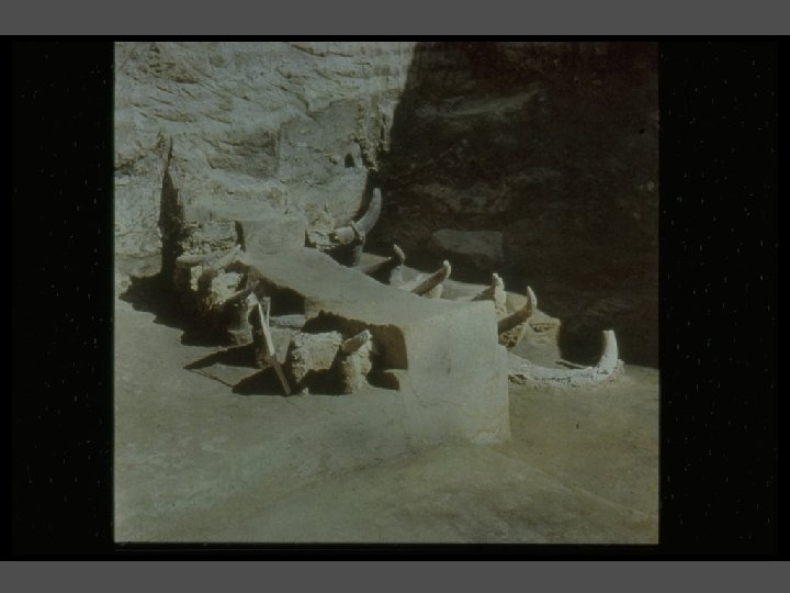 Prehistoric figurines and barbie dolls Towards a new